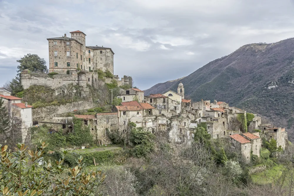Ghost Towns of Italy: best tales and tours | PlayItaly