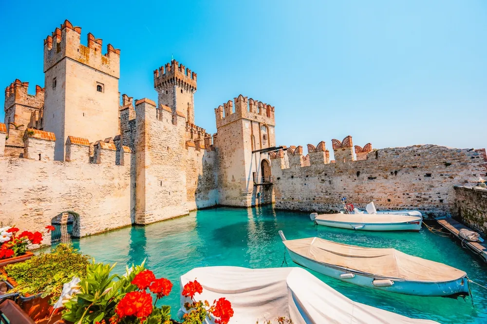 Italian Castles: stories of Kings, Knights, and hidden treasures ...